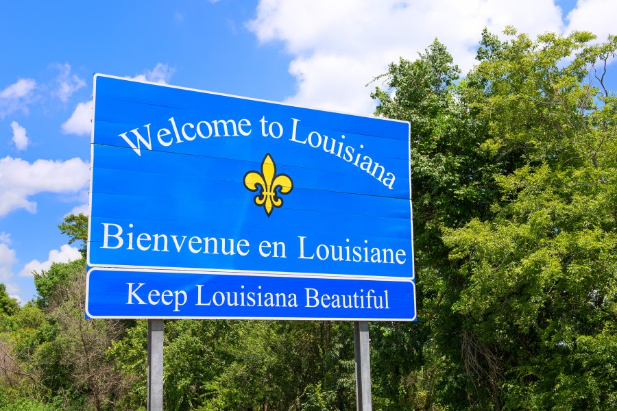 Louisiana wants help from businesses for highway trash cleanup