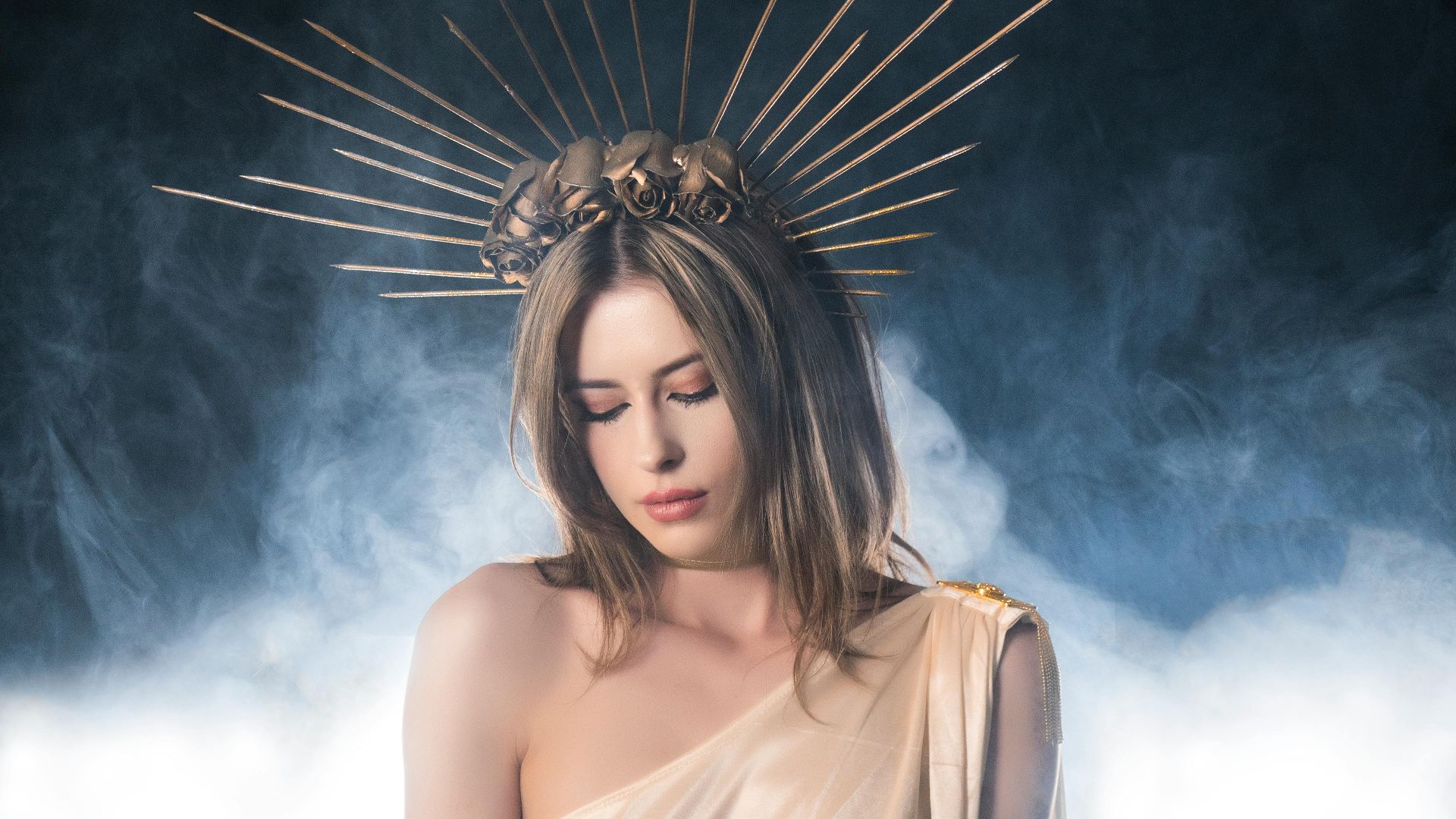 20 Significant Female Figures From Ancient Greece
