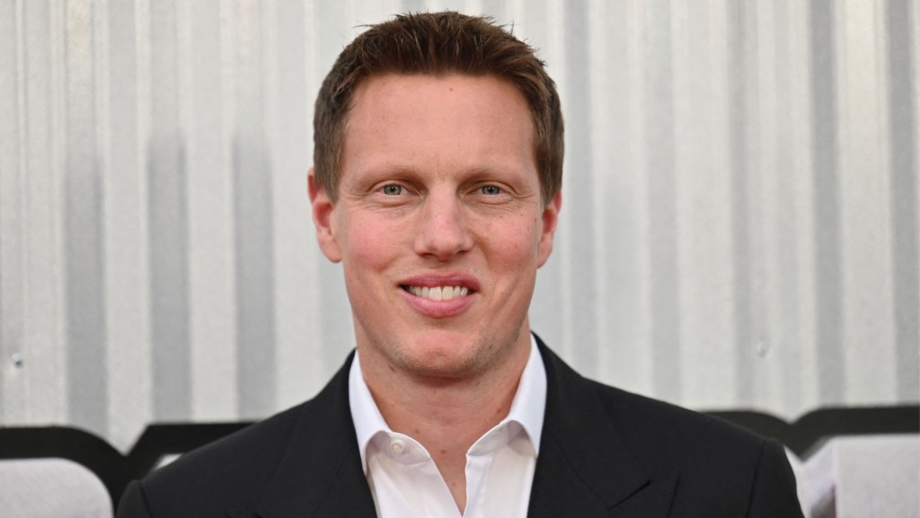 Legendary in Talks with Paramount for Movie Distribution Deal