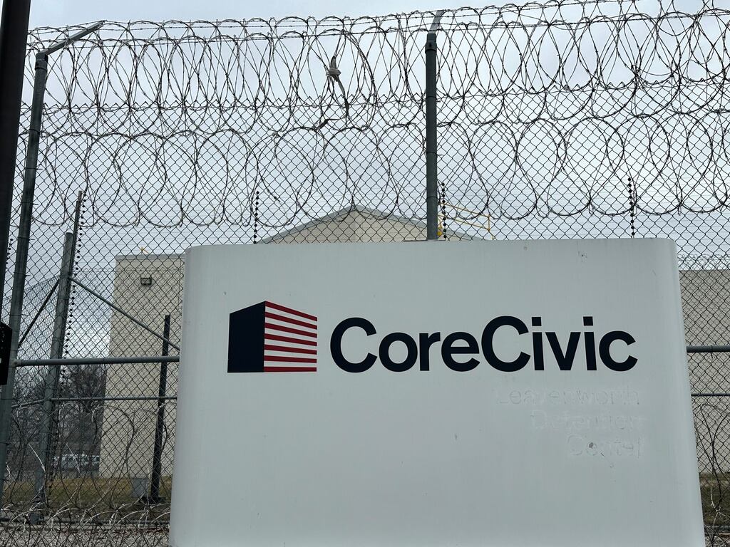 Judge dismisses lawsuit against prison warden, case against CoreCivic ...