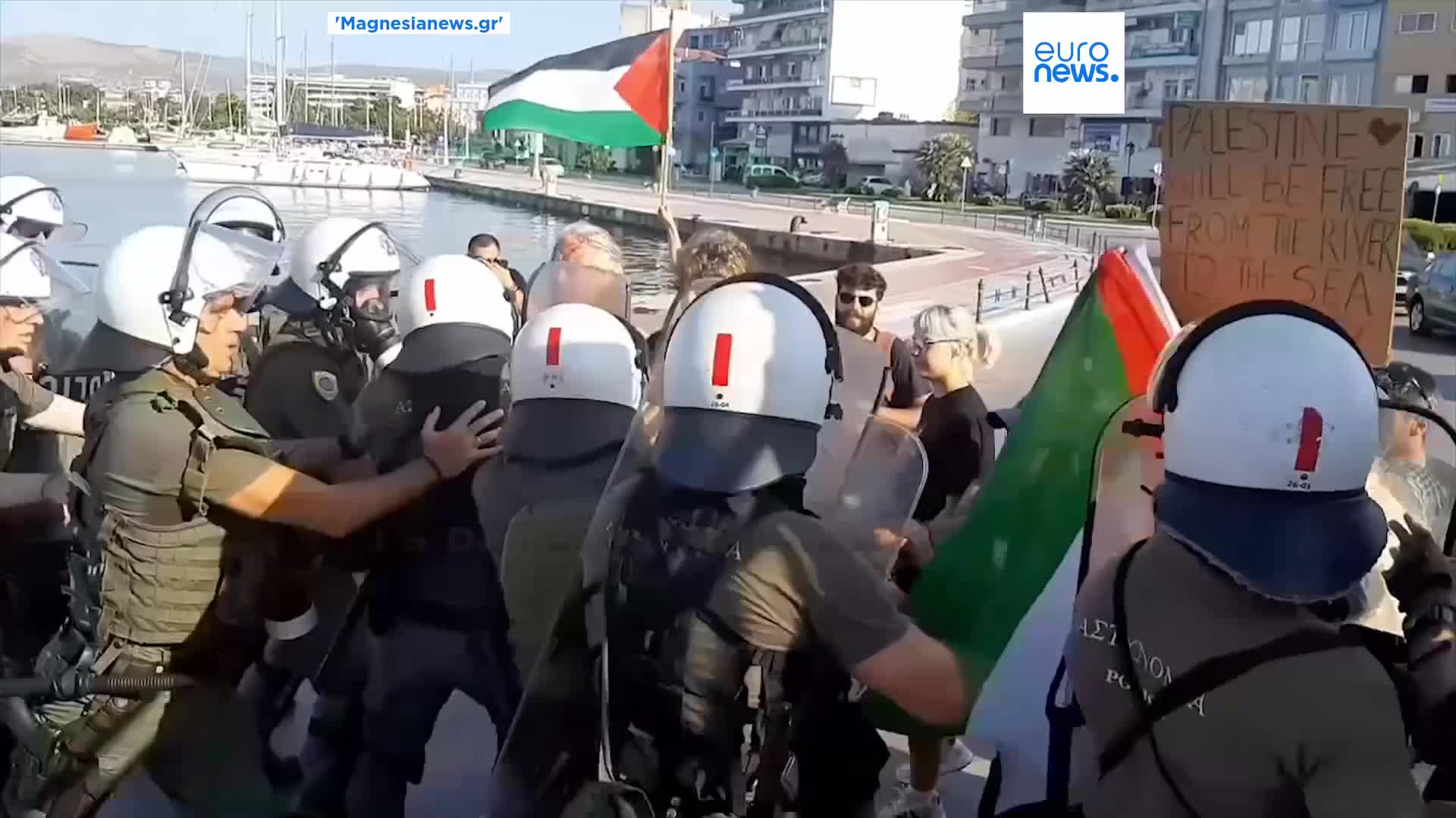 Varios detenidos en la manifestación contra el crucero israelí Crown Iris en la ciudad de Volos