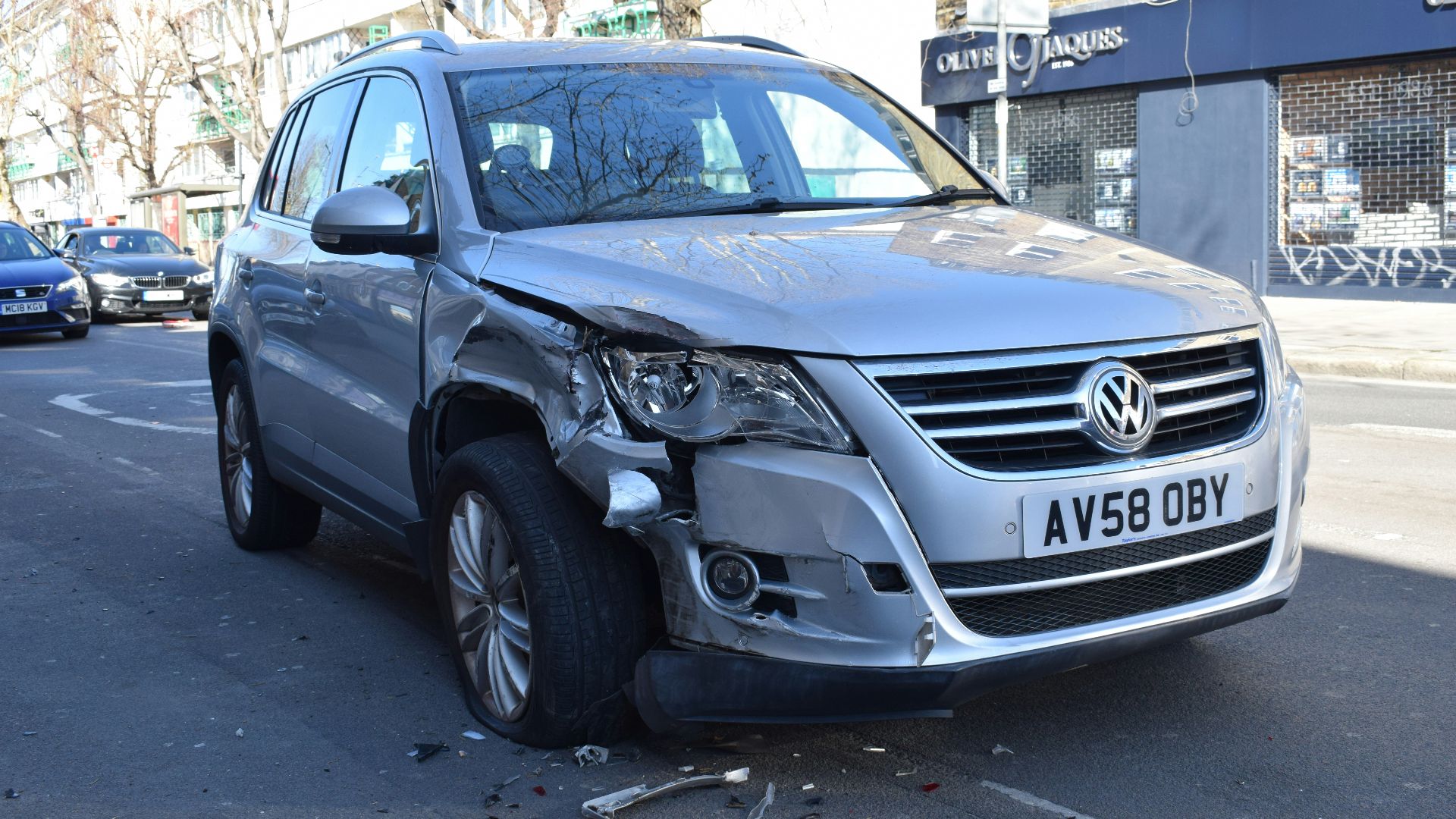 10 Signs Of A Terrible Car Insurance Company & 10 Signs Of A Good One