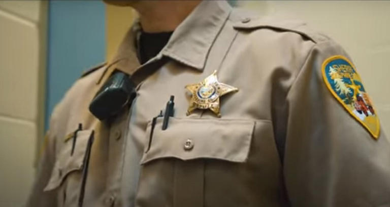 Oregon family of 5 found dead in apparent murder-suicide