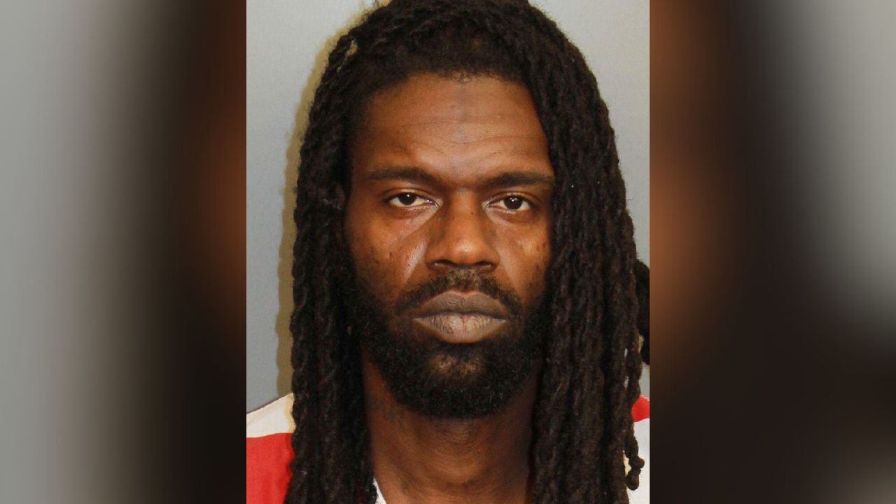 Murder suspect mistakenly given bond indicted in case