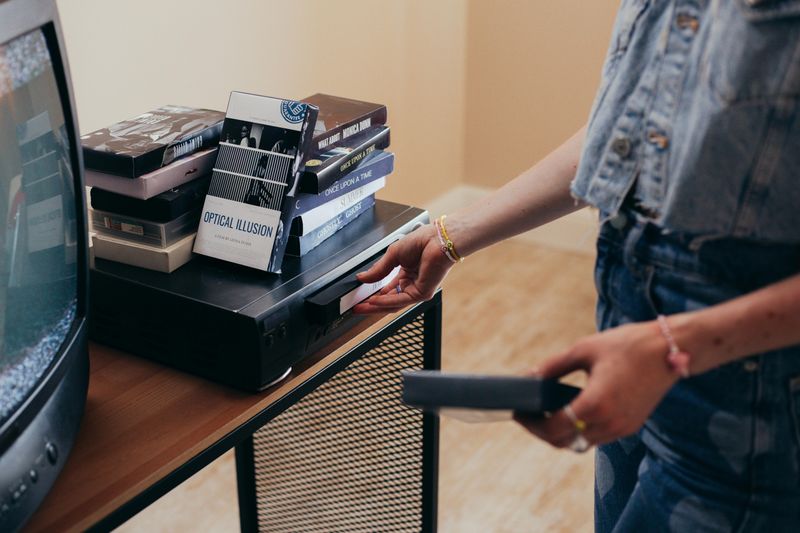 12 Annoying Chores '80s Kids Couldn't Escape (And Why They Were the Worst)