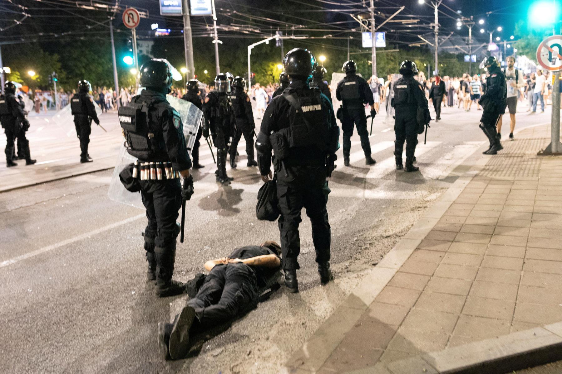 Gewalt bei Protesten gegen Regierung in Serbien