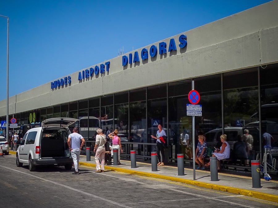 Περιφερειακά αεροδρόμια: Ρόδος, Χανιά και Κέρκυρα με αυξημένη κίνηση ...