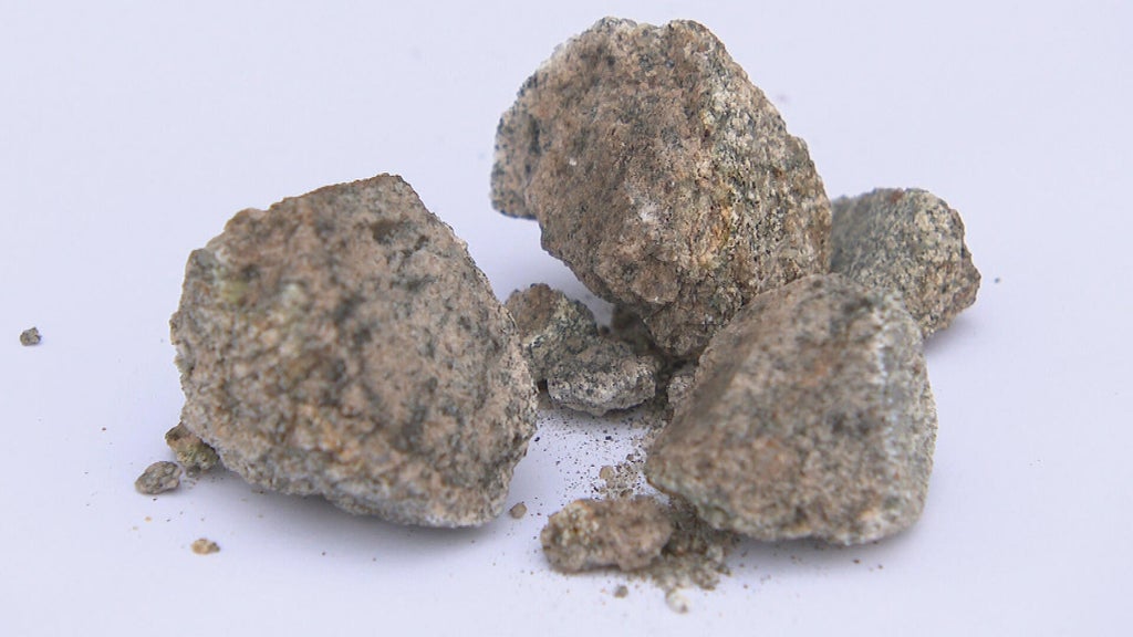 Suspected meteorite hits Massachusetts home. Scientist says "it looks ...