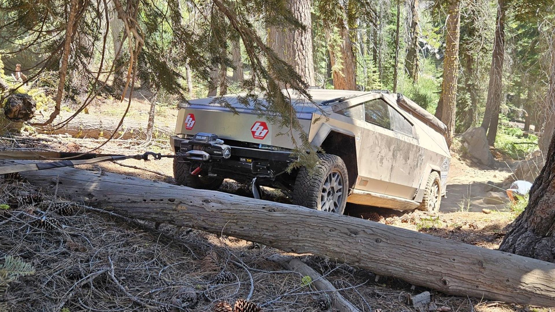 Broken Tesla Cybertruck Spent A Weekend Sranded On The Rubicon Trail