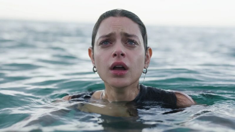 Dangerous Waters stasera su Italia 1 è una delle ultime interpretazioni ...