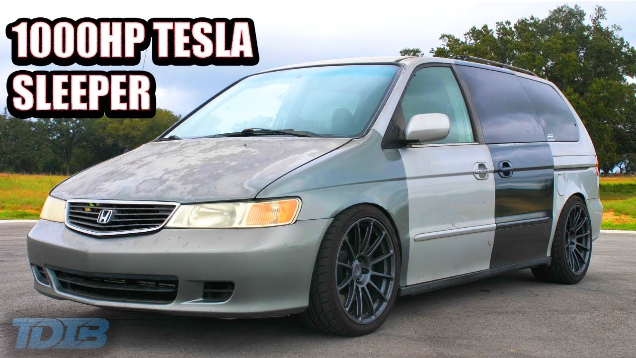Plaidessey Review: 1000HP Tesla-Powered Sleeper Minivan