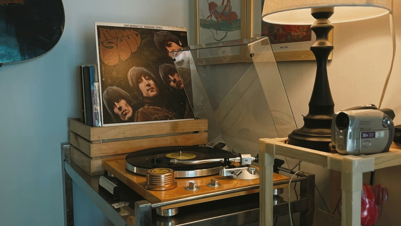 9 obscure vinyl records selling for thousands