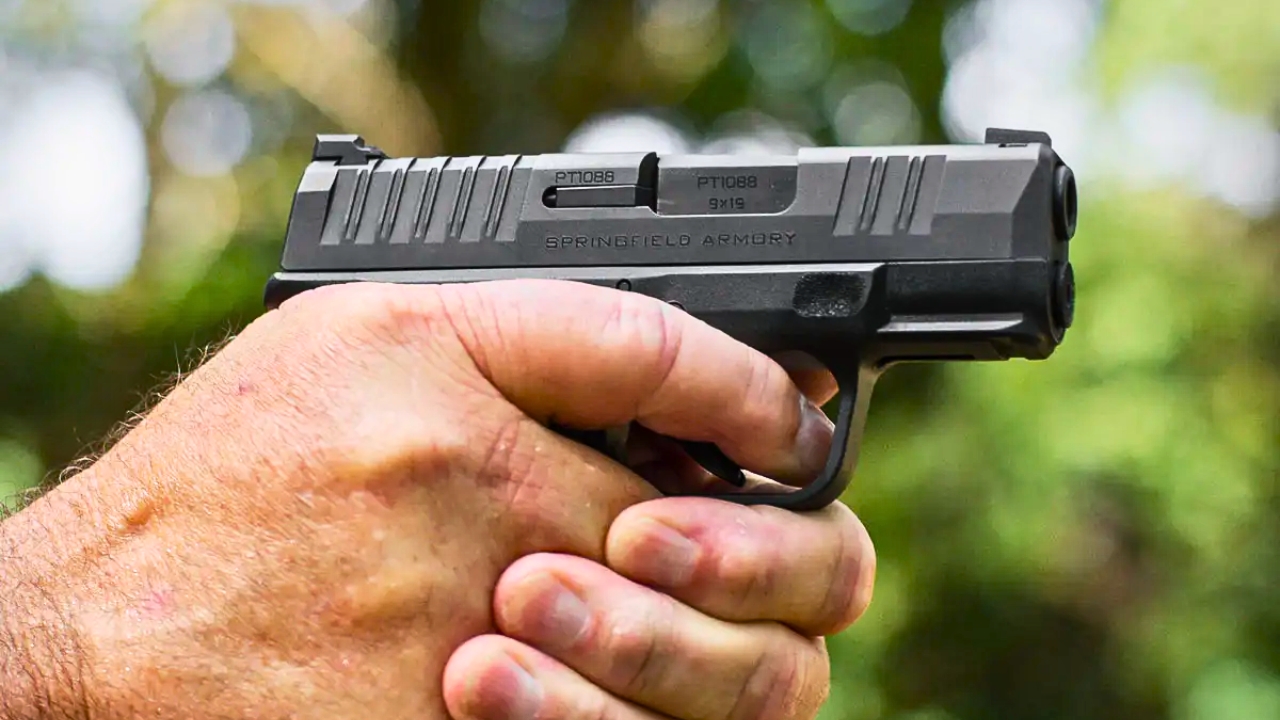 Springfield Hellcat vs SIG P365 Micro 9mm shootout