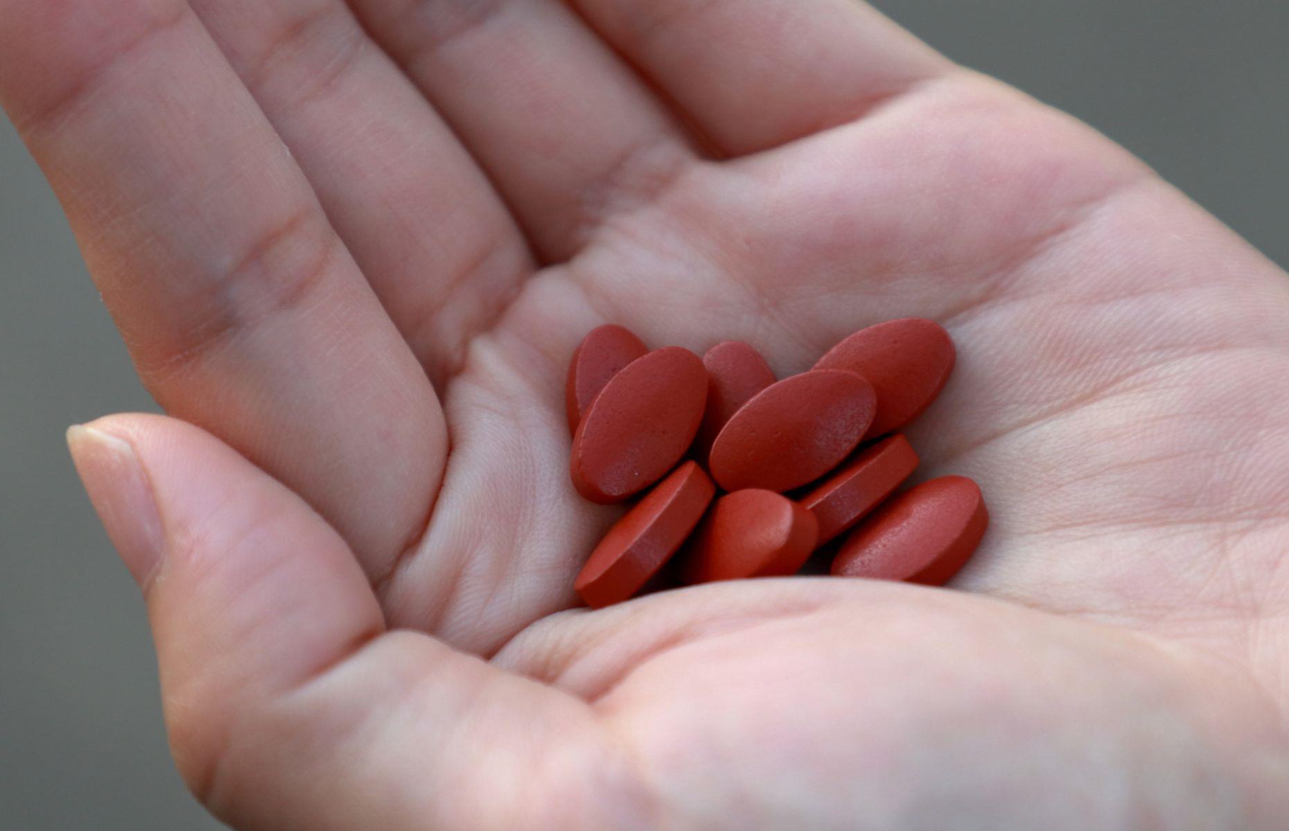 17 supplements you should swap for foods
