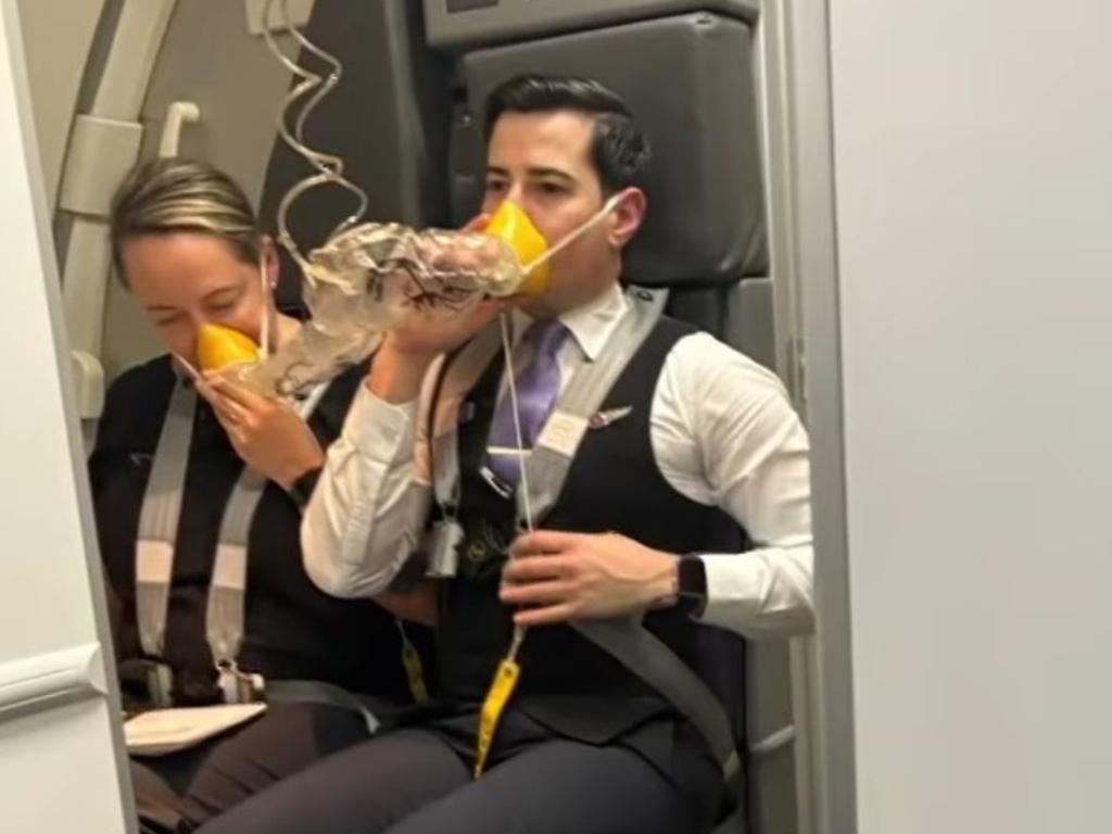 Mid-air panic as plane drops 25k feet