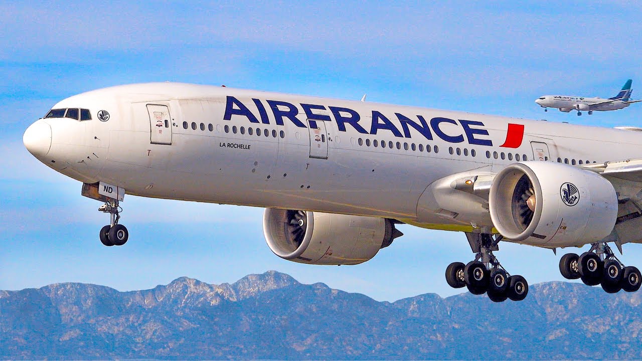 Insane Close-Ups at LAX and SFO – Landings & Takeoffs Compilation