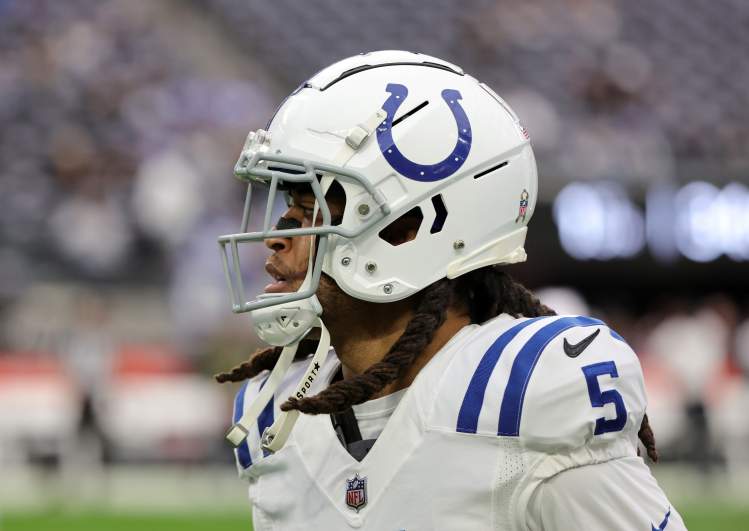 Colts Urged To Consider Signing Former DPOY Winner