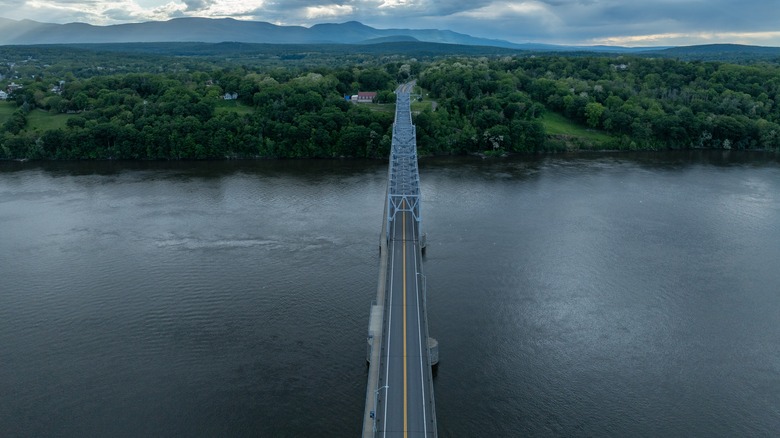 New York's Quintessential Hudson River Valley Town Blends A Walkable ...