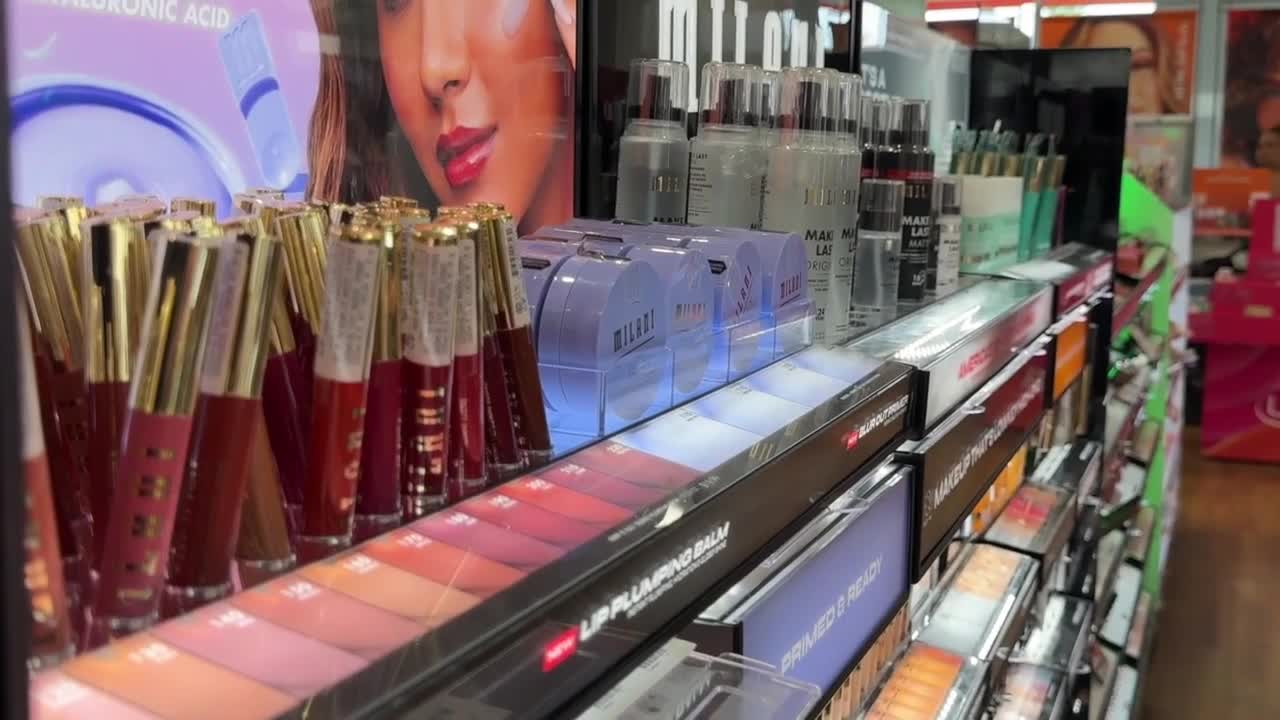 'Lipstick effect' shows consumers seeking small luxuries during ...