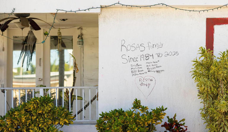 Florida lawmakers consider funding for struggling mobile home owners
