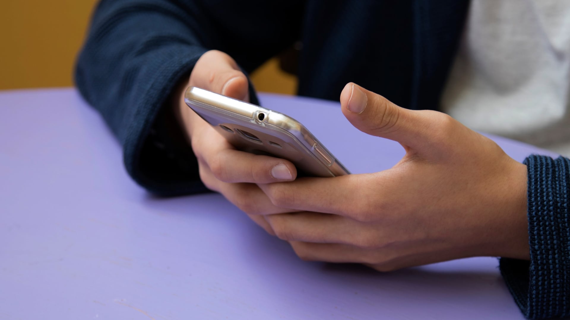 Clark Howard: Budget-friendly cell phone plan for kids