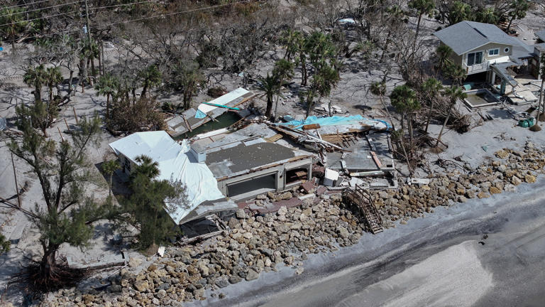 Hurricane Erin tracker: Five states at risk of flooding