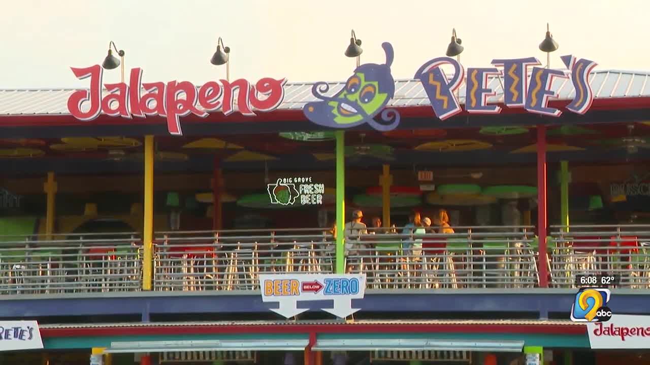 ‘Meeting on a Stick’ provides alcohol recovery support at the Iowa ...