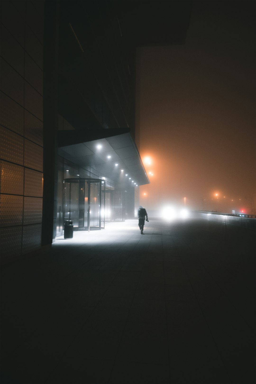 How to Stay Calm and Confident When Walking Alone After Dark