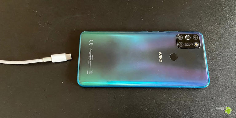 Cómo saber si un cargador es compatible con mi smartphone