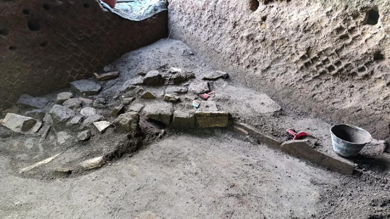 The eerie remains of Pompeii seem untouched. But new findings reveal a ...