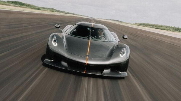 Koenigsegg Jesko Absolut achieves 0 to 400 to 0 run in 25.21s, breaks ...