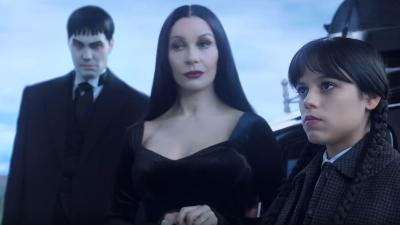 Les fans de “Wednesday” en colère contre Netflix après avoir divisé la ...