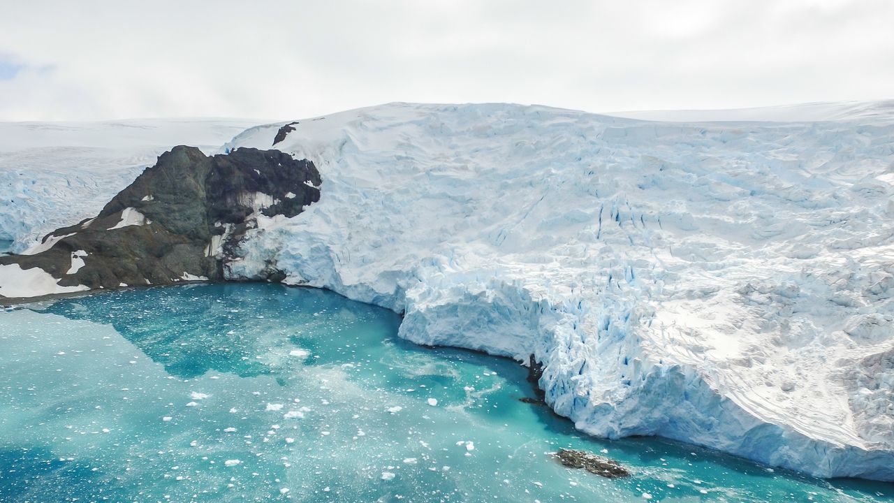 Melting glacier reveals remains of British scientist who fell into ...