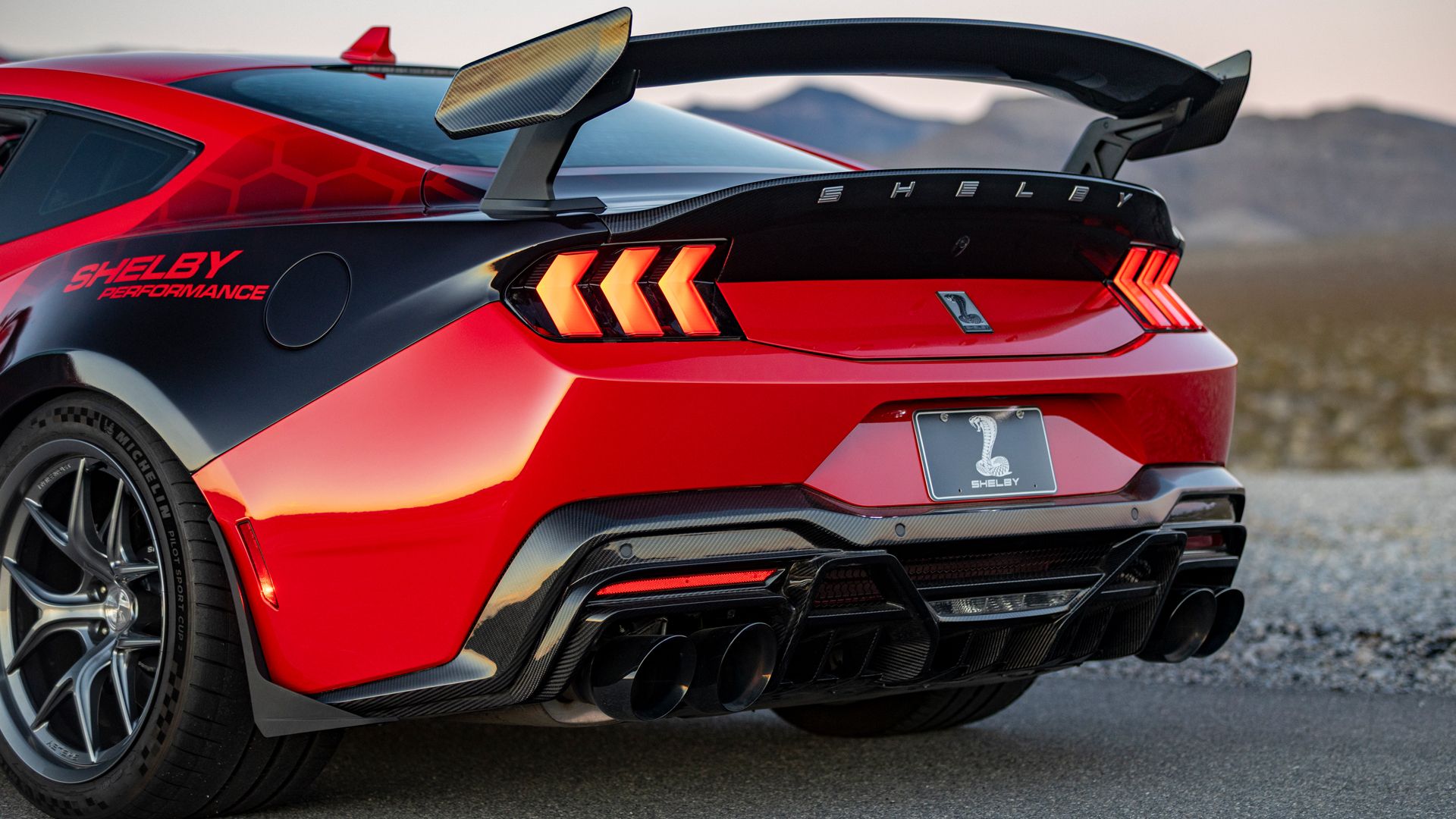 Video: Shelby's New Super Snake-R Is An 850-HP Super-Stang With A ...