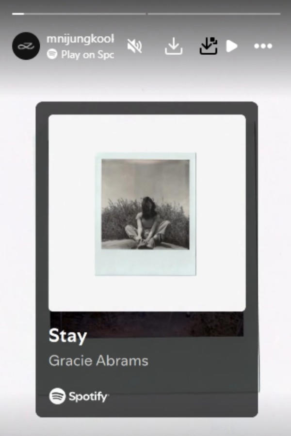 BTS' Jungkook's Instagram update revives famous 'Liskook' ship as ...