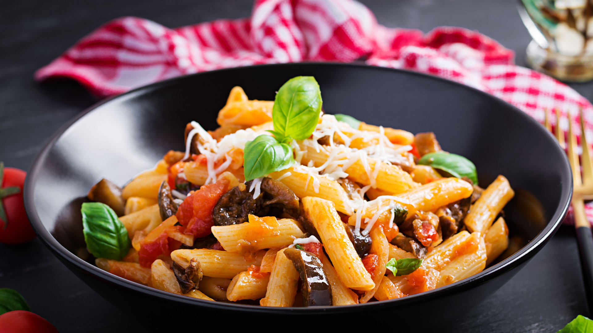 9 Popular Pasta Dishes To Try When Visiting Southern Italy