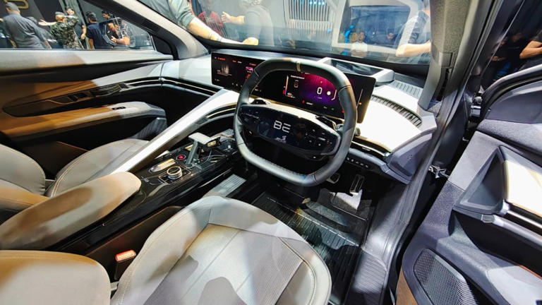 John Abraham Unveils Limited-Run Mahindra BE6 Batman Edition: Check Out ...