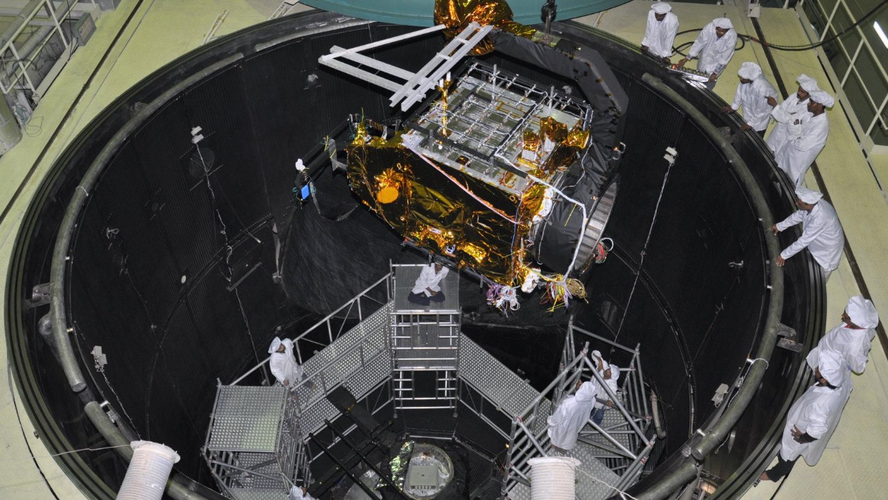 New plasma accelerator boosts energy and brightness at once