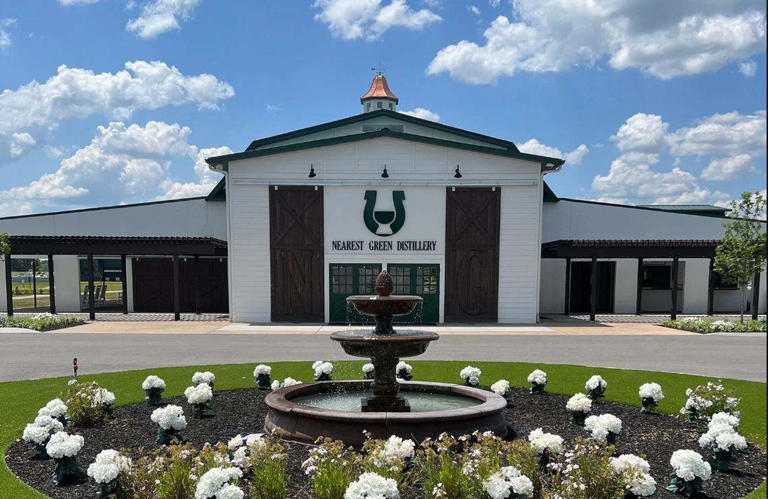 Inside troubled whiskey brand's financials: Unpaid bills, liens, frozen ...