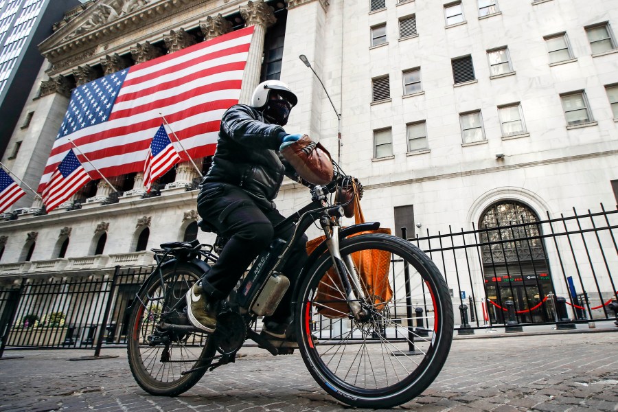 NYC requiring tips for delivery workers under third-party services