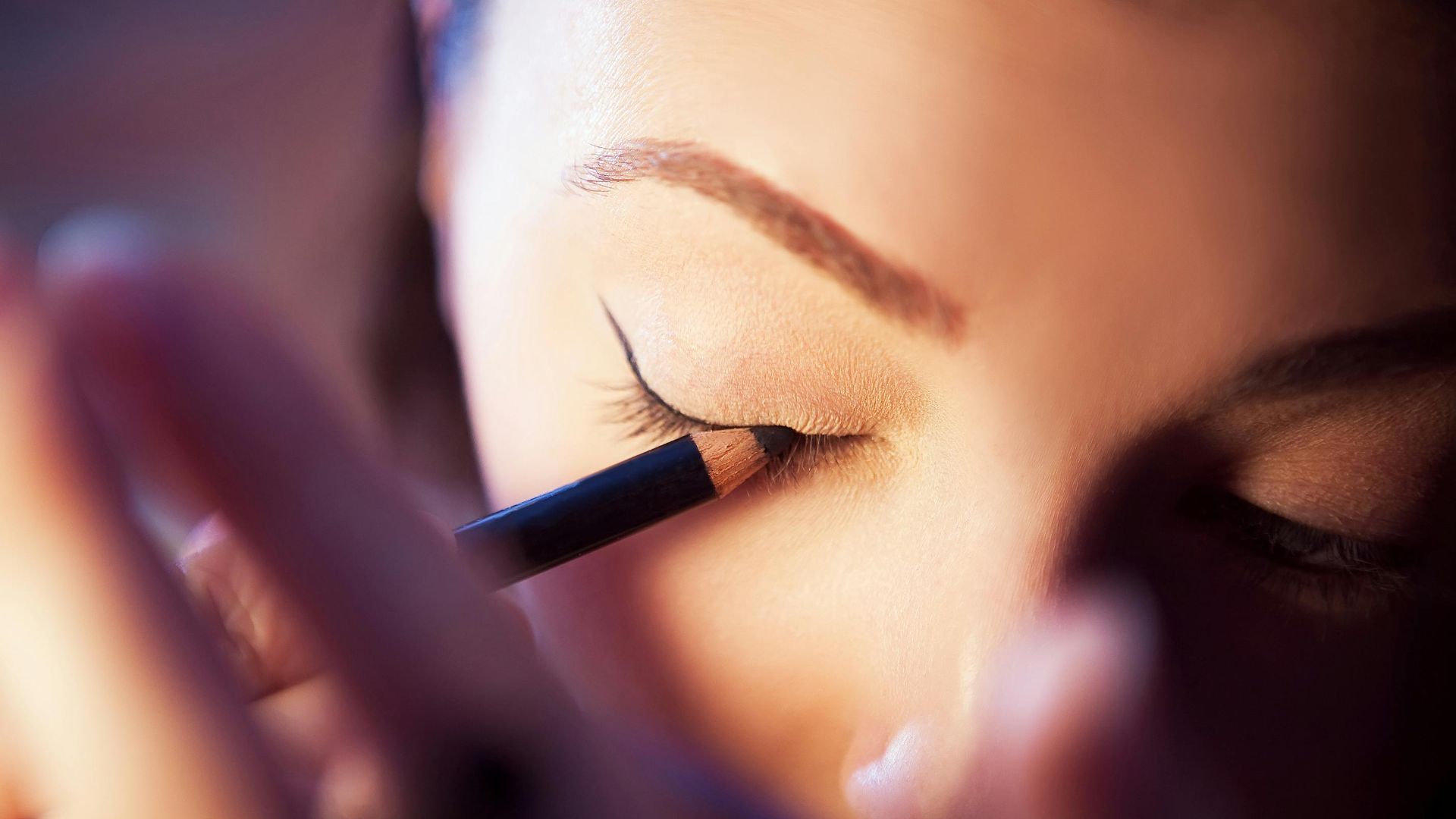 20 Makeup Bag Essentials You Need At All Times