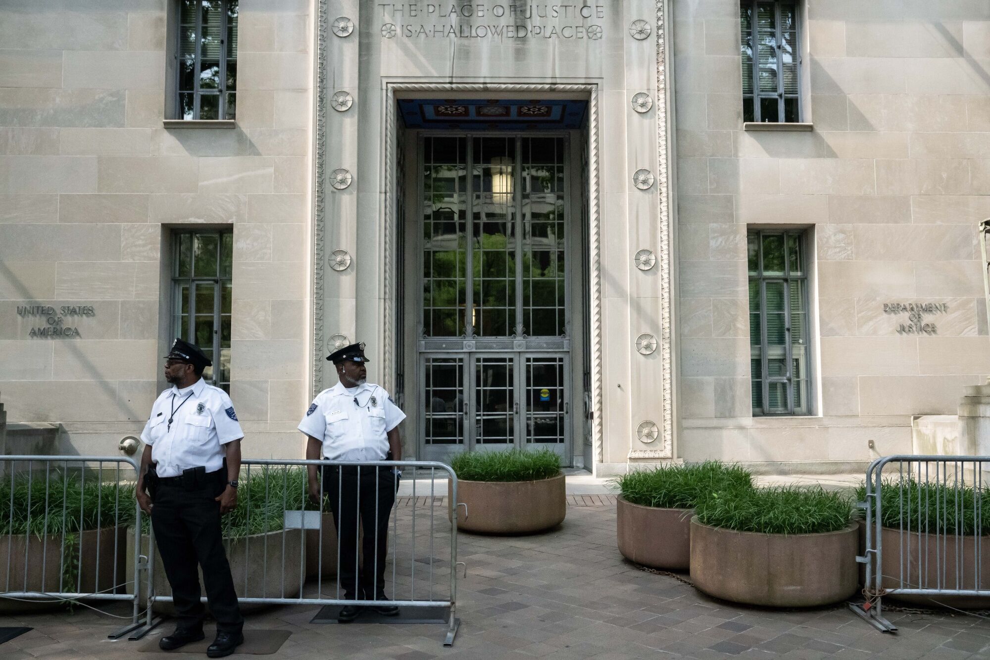 Russian Hackers Lurked in US Courts for Years, Took Sealed Files