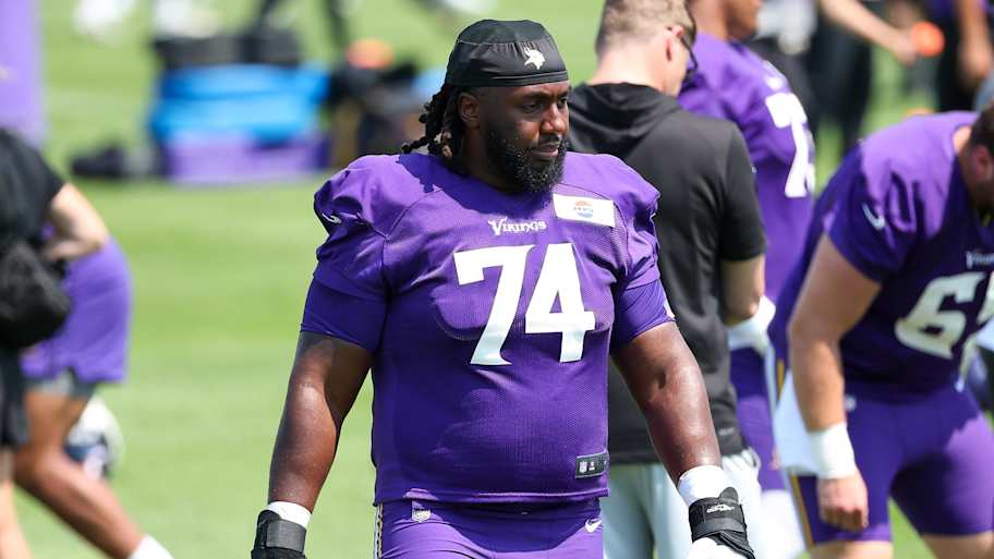 Former Ohio State football player goes viral for insane blocking clip