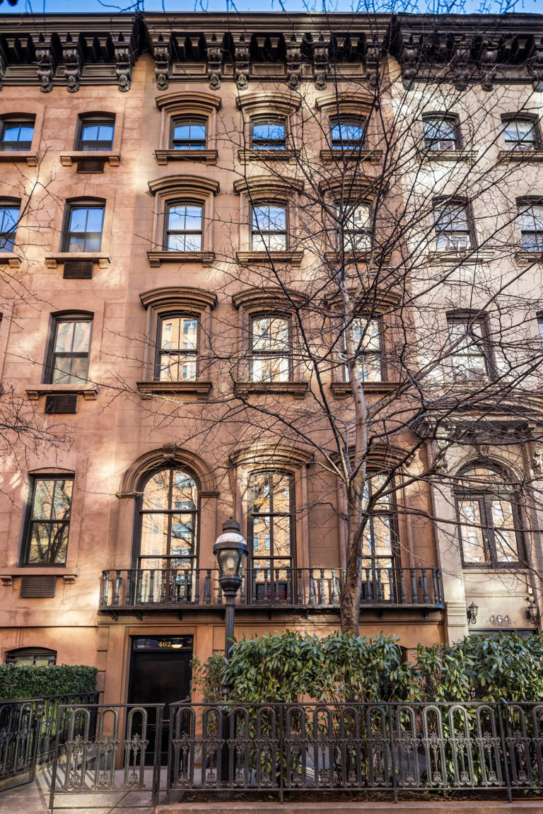 NYC’s charming, pre-war apartment buildings still reign supreme over ...