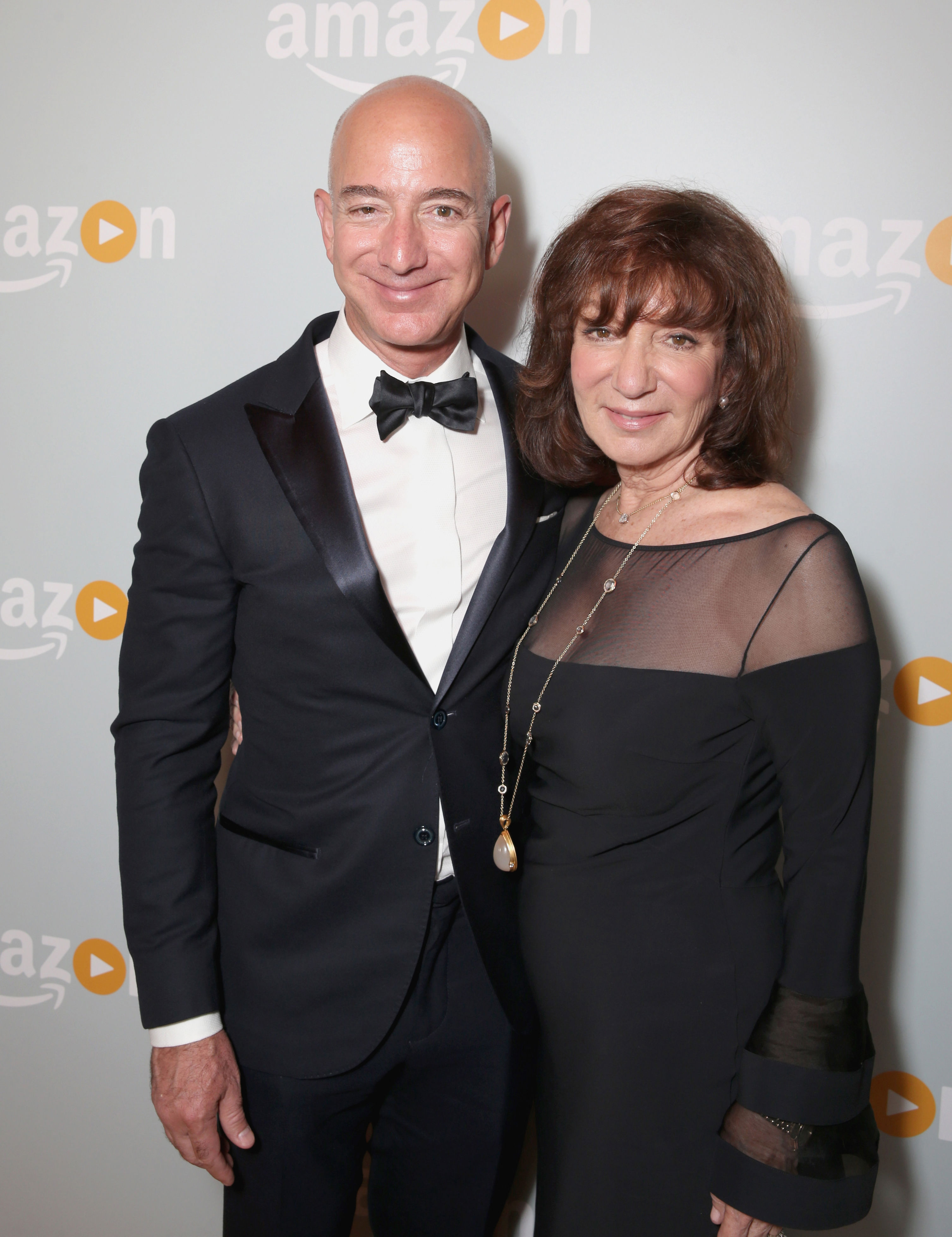 'I know she felt our love': Jeff Bezos shares a touching tribute ...