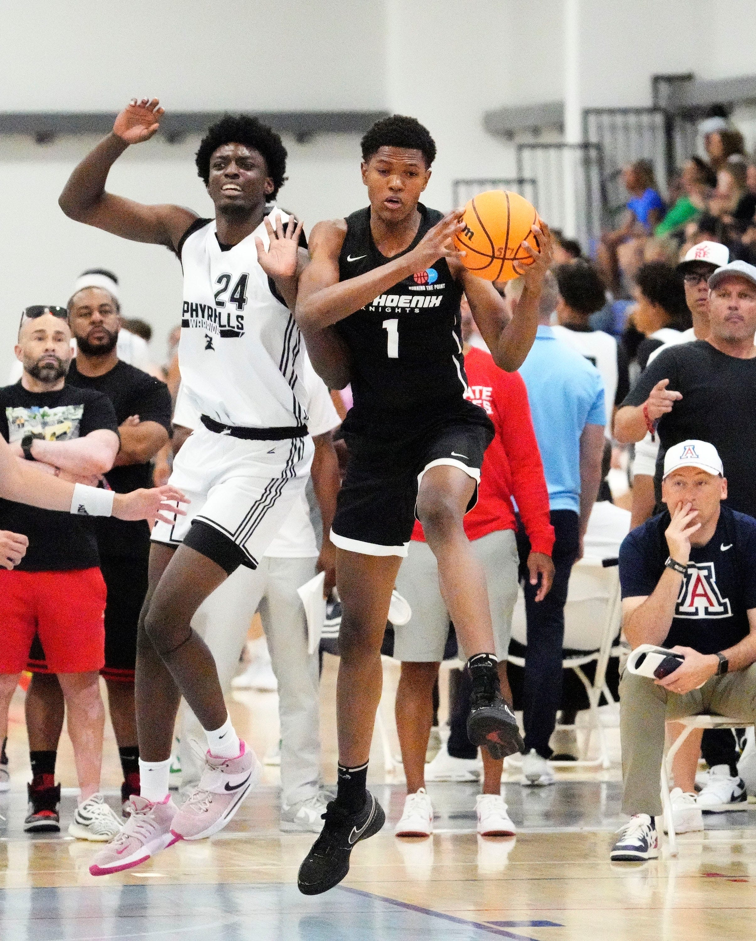 St. Mary's Cameron Williams ranked No. 3 hoops player in '26 class by ESPN