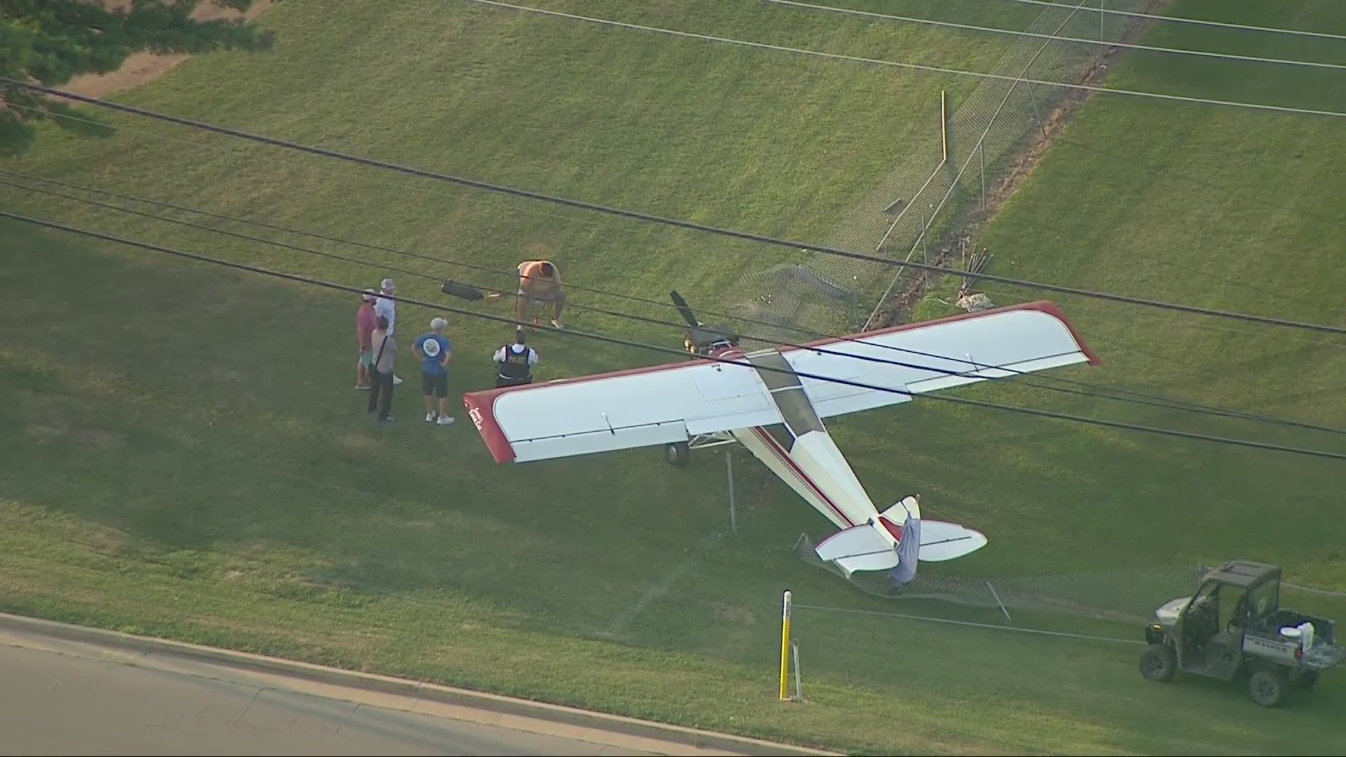 Small plane makes emergency landing in Joliet