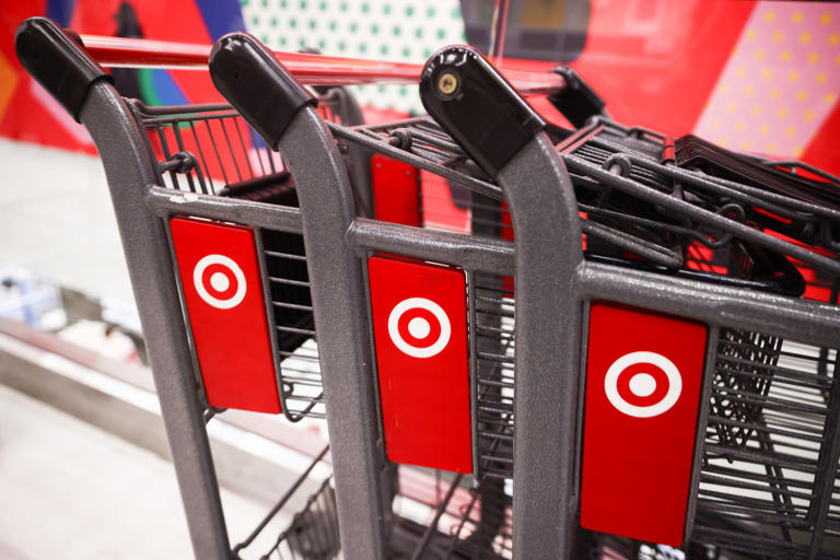 Target CEO to step down as company struggles, sales to continue to drop