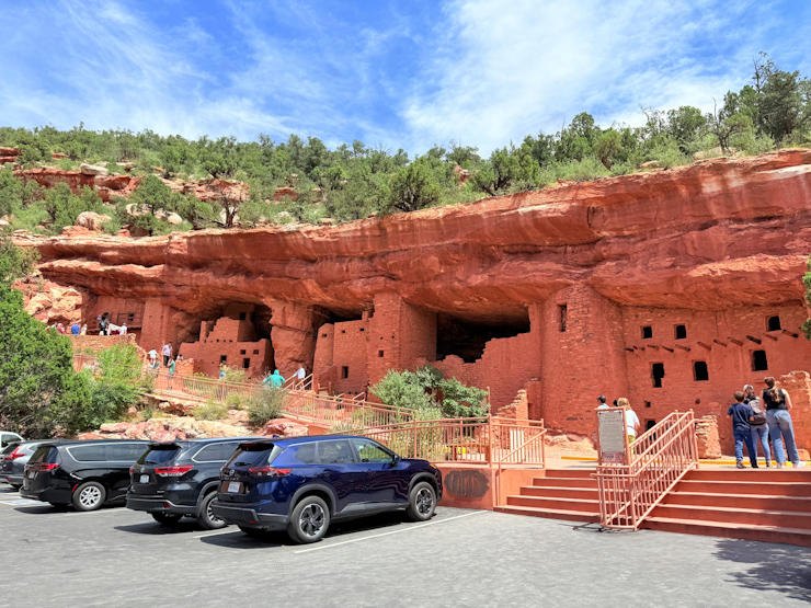 The History of Manitou Cliff Dwellings
