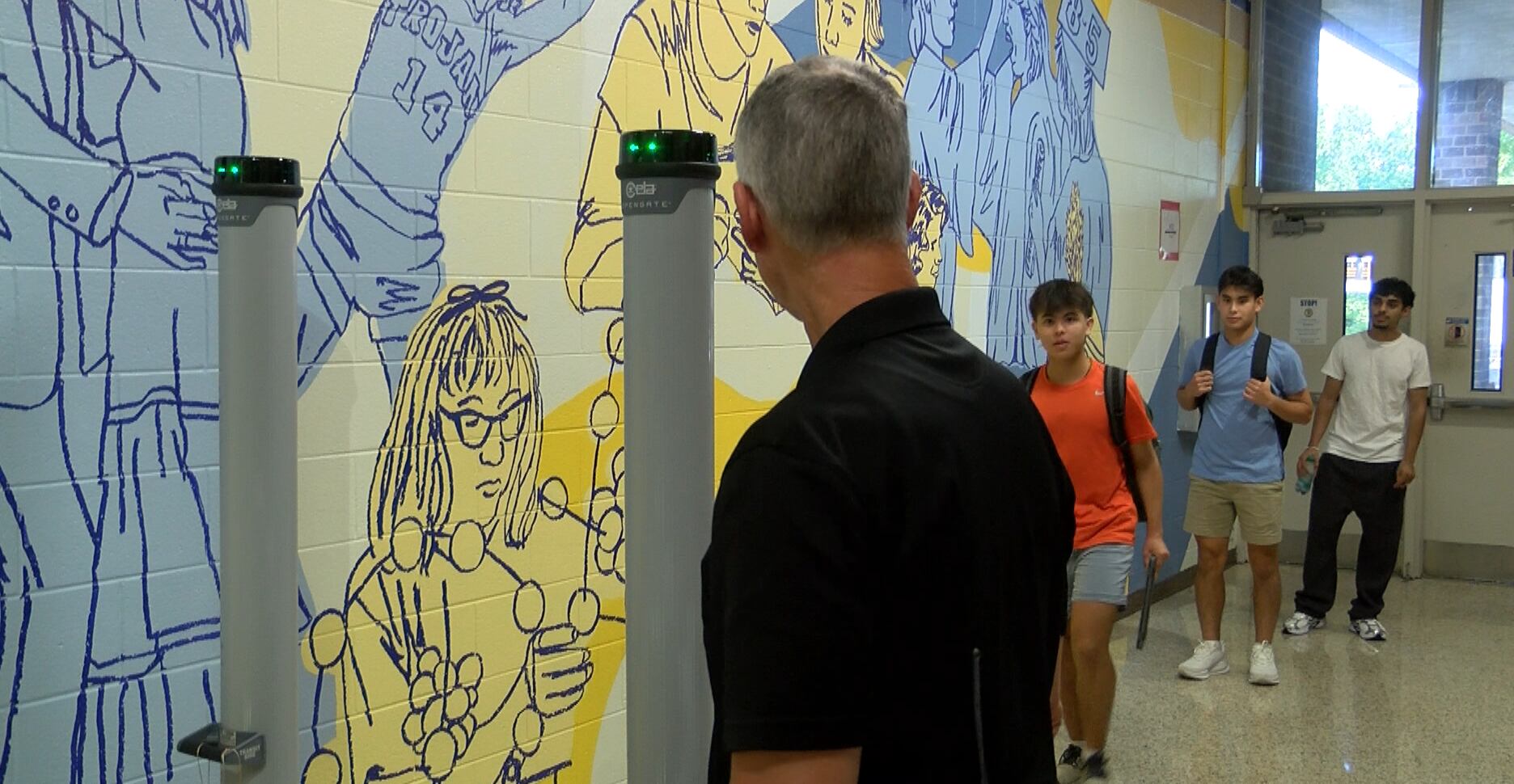 School leaders demonstrate new weapons detection system in Chesterfield ...
